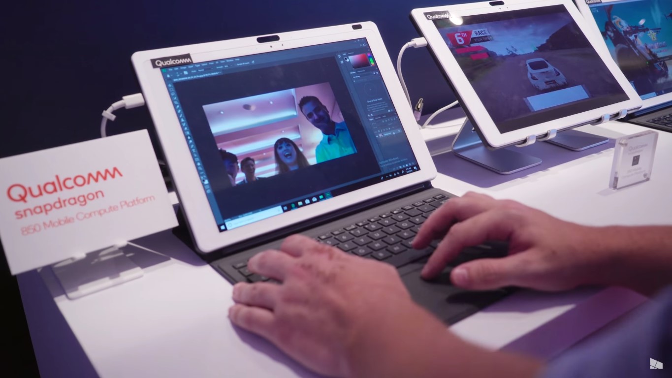 [video] Hands-on del primo PC Windows on ARM con Snapdragon 850