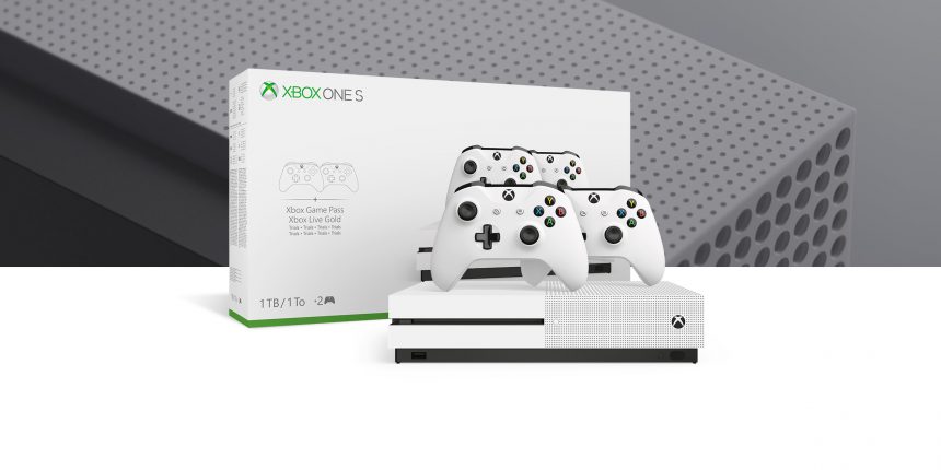 Xbox One S ora in bundle anche con due controller, disponibile a 299€