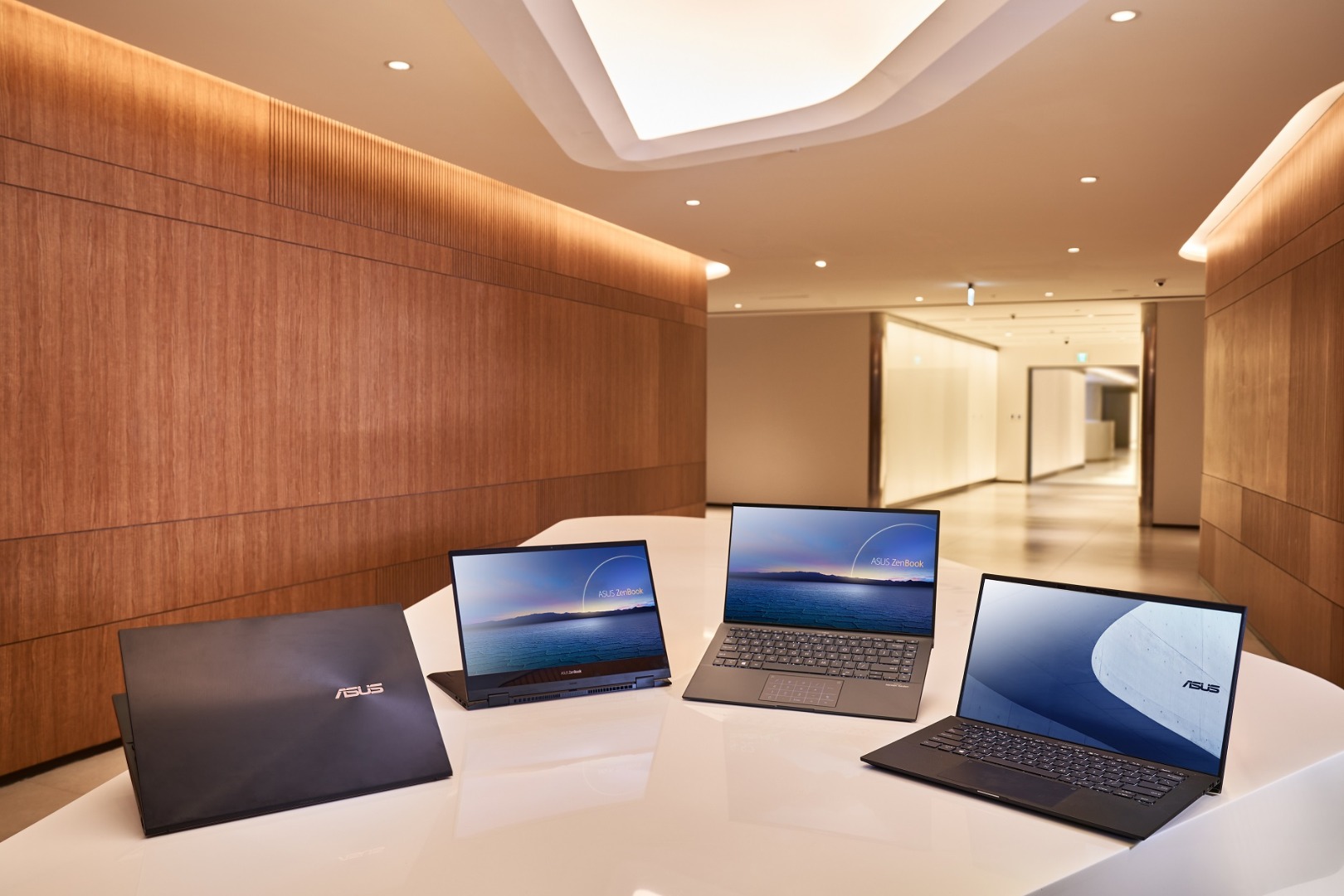 ASUS rinnova la gamma ZenBook con i processori Intel Core 11 Gen