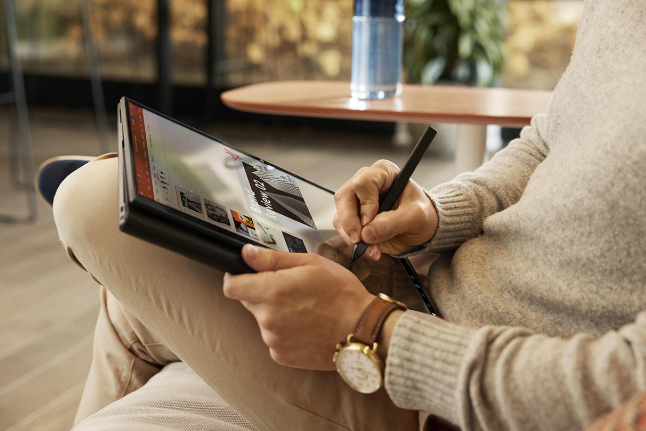 HP presenta un innovativo PC convertibile con Windows on ARM